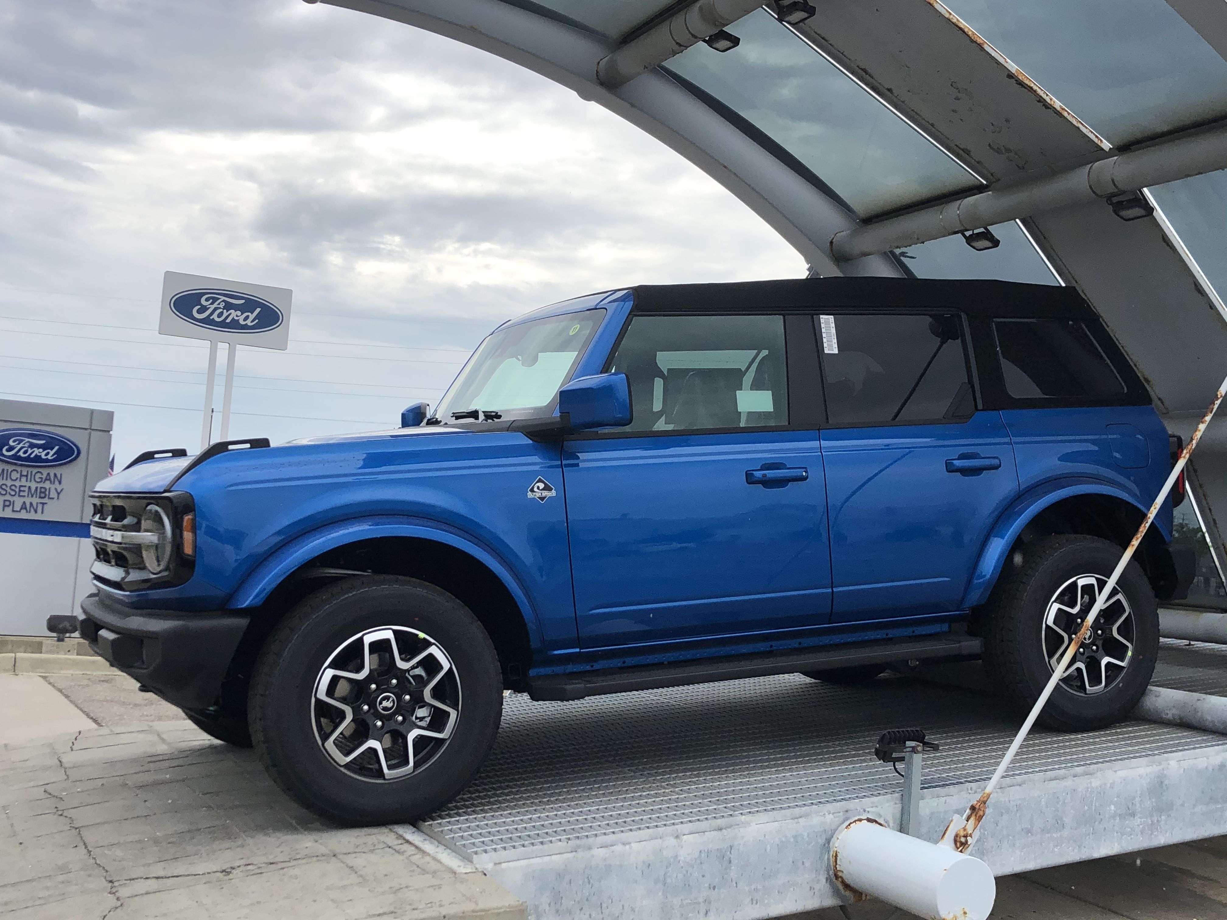 Velocity Blue Outer Banks - Bronco Nation