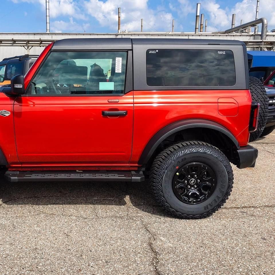 Hot pepper red - Bronco Nation