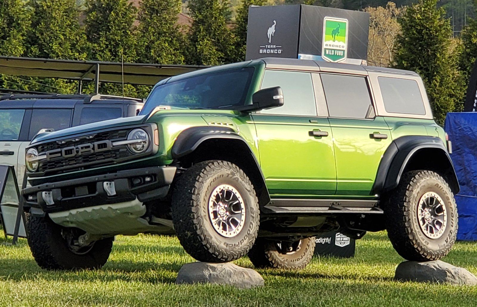 A Look at the Bronco Raptor Black Onyx Leather and MGV Seats, Plus ...