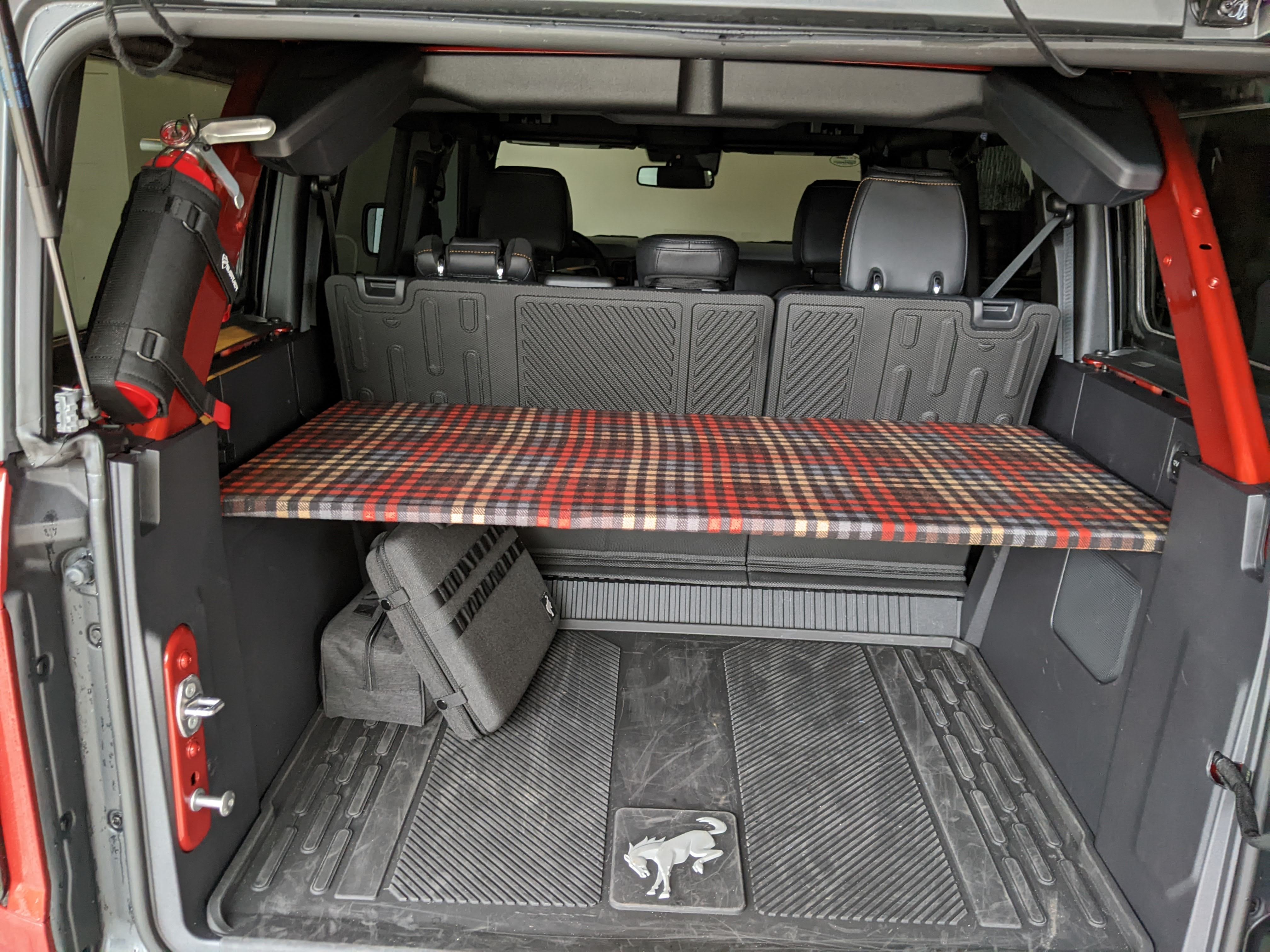 Cargo area cover / Rear parcel shelf - Bronco Nation