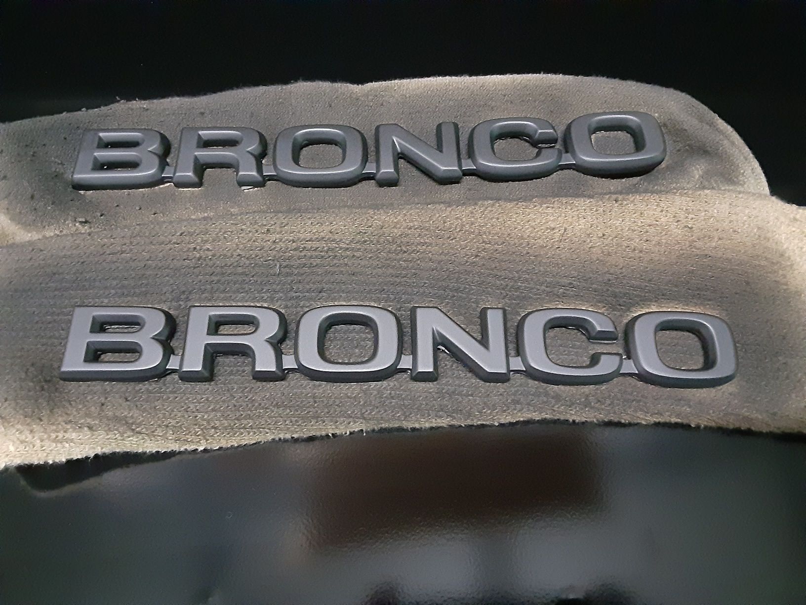 Early Bronco fender emblems - Bronco Nation