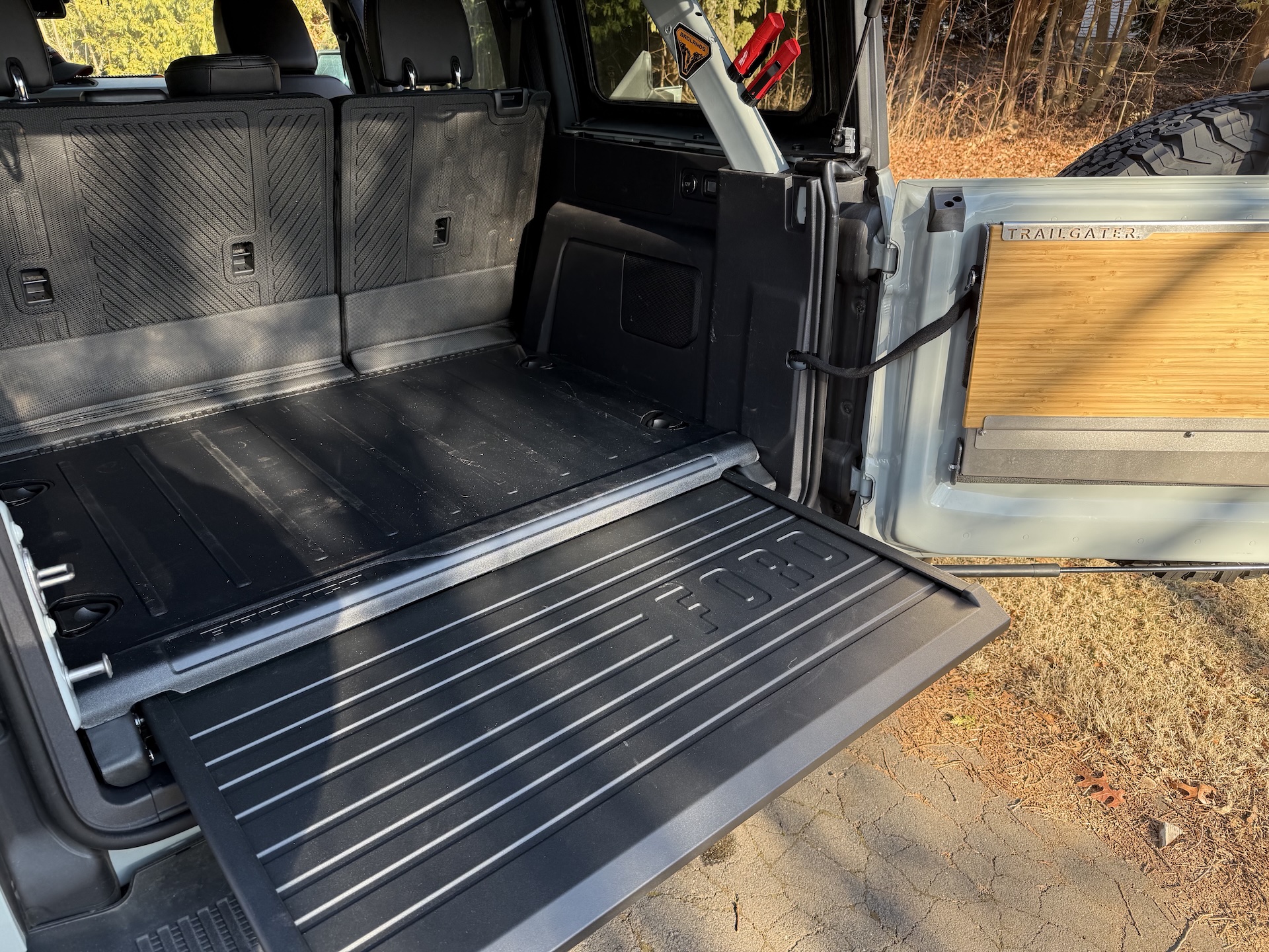 Bronco Slide-Out Tailgate — 600 lbs capacity of awesome - Bronco Nation