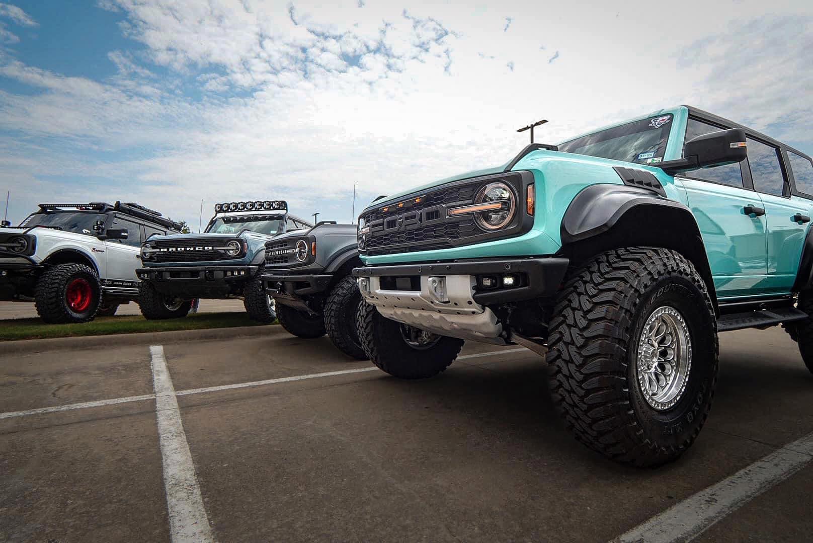 WRAPPED RAPTOR ON 40S. - Bronco Nation